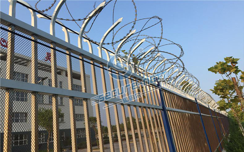 Top level Extension arms zinc steel fence Arm at china.